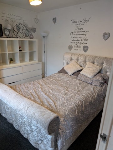 1 bedroom in a 5 bed house in Dora Way, London (SW9) - House Share ...