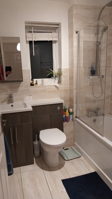 1 bedroom in a 3 bed house in Baileys Mead Road, Bristol (BS16) - House ...