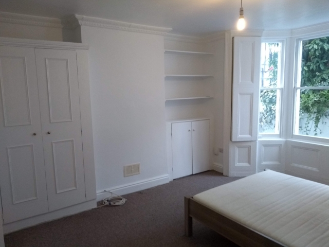1 bedroom flat in Aldebert Terrace, London (SW8) - Whole Flat ...